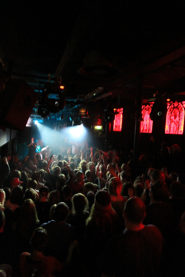 BESLOTEN EVENT · Bitterzoet