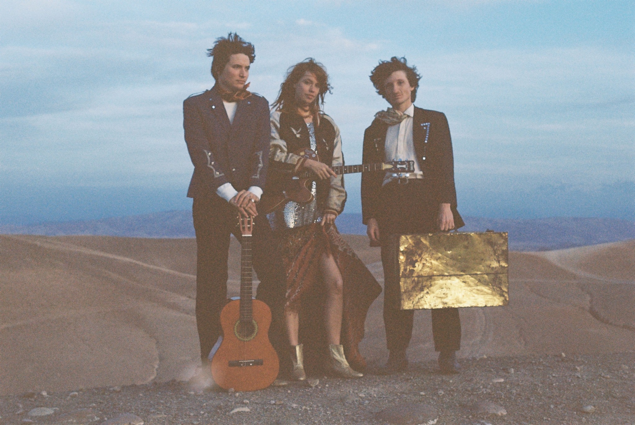 Oracle Sisters · Bitterzoet